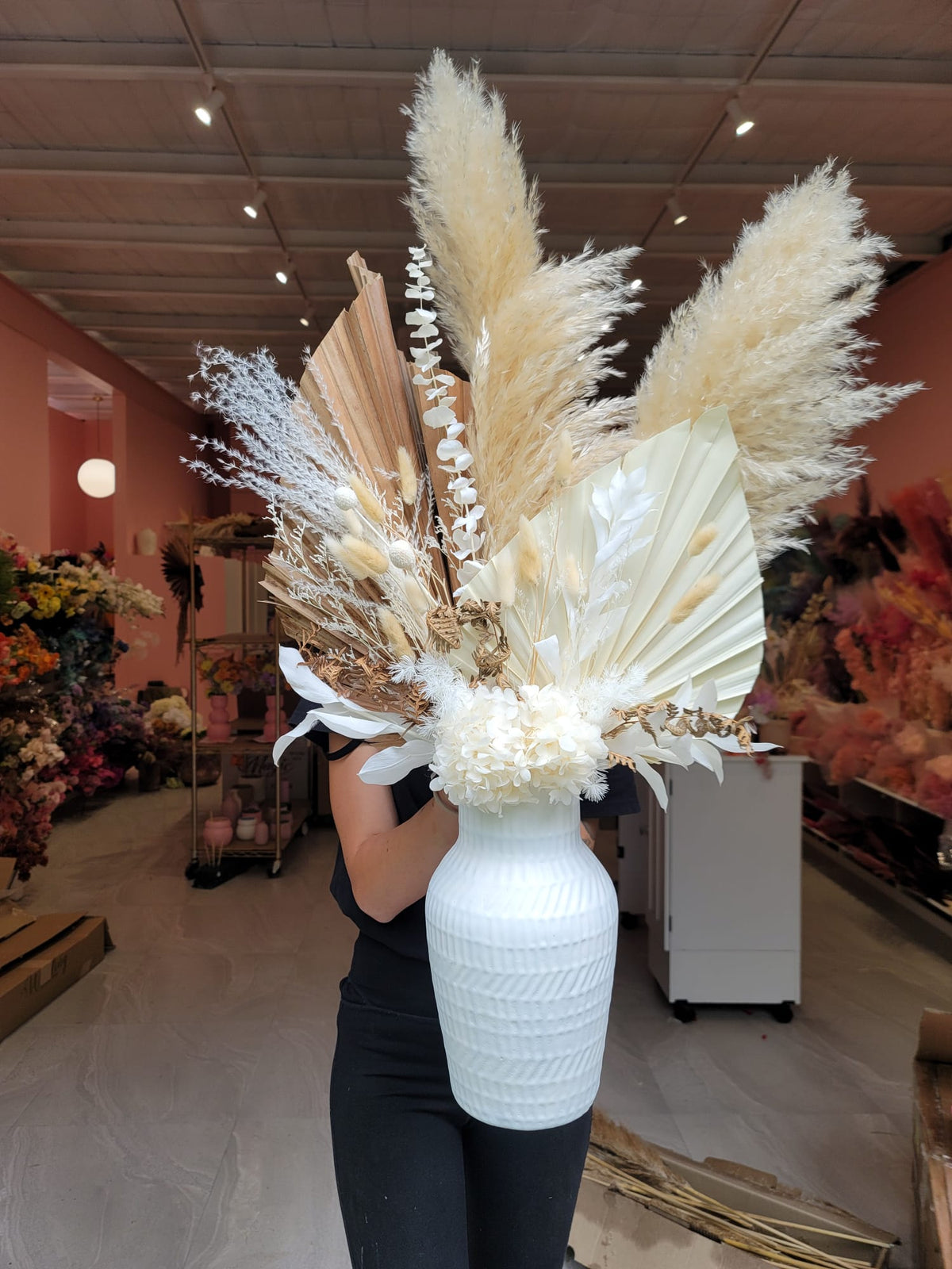 // VALENCIA // | Pretty Dead Flowers